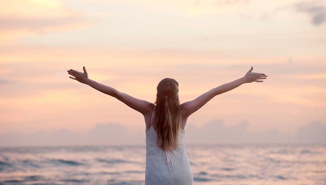 10 Ways To Gain Independence As A Woman - Project Hot Mess