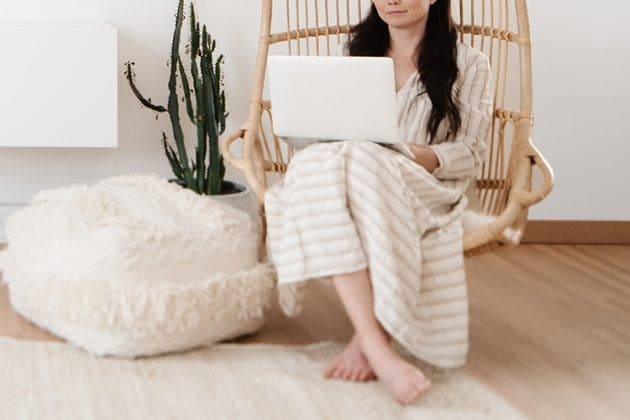 7 Things You Need To Know About Working From Home - Project Hot Mess