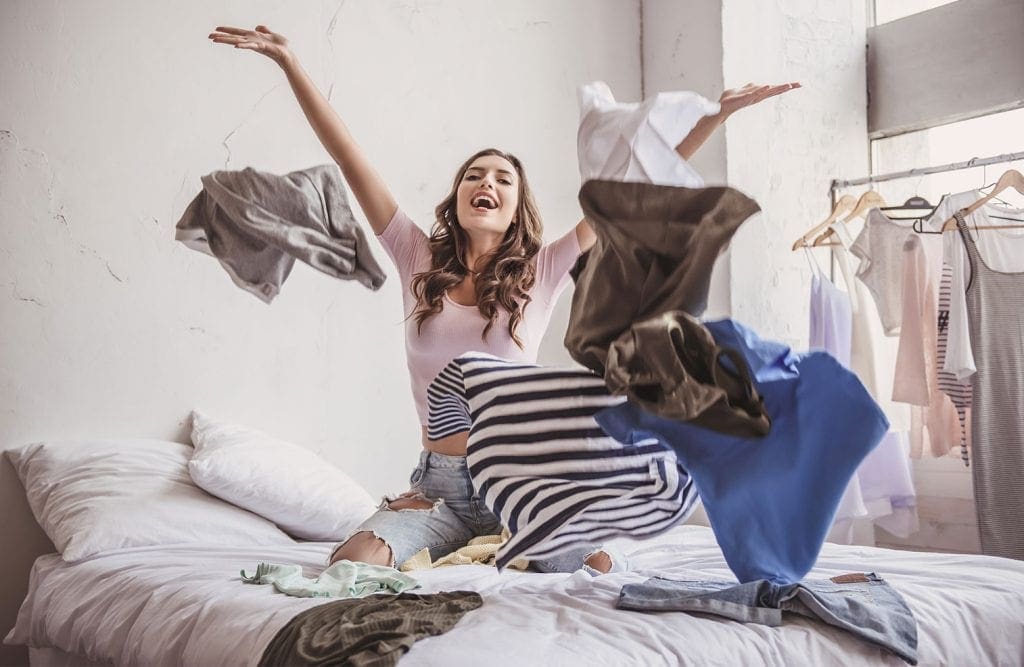 9 Things From Your Wardrobe You Need To Throw Out Today - Project Hot Mess