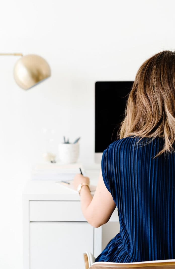 11 Daily Habits of Productive Women - Project Hot Mess