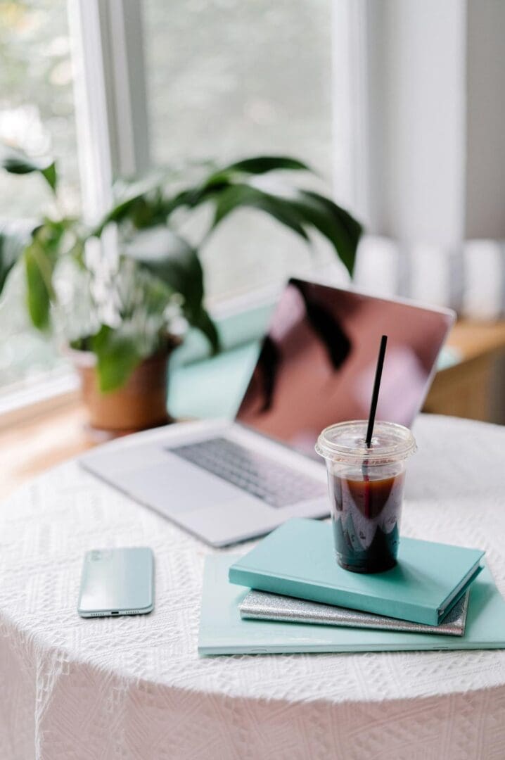 Daily Journal Prompts - 365 Days of Writing Prompts To Keep You ...